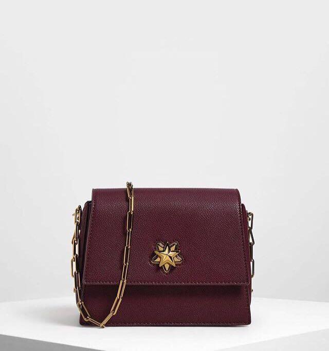 Charles and Keith Star Buckle Crossbody, Olshop Fashion, Olshop Wanita ...