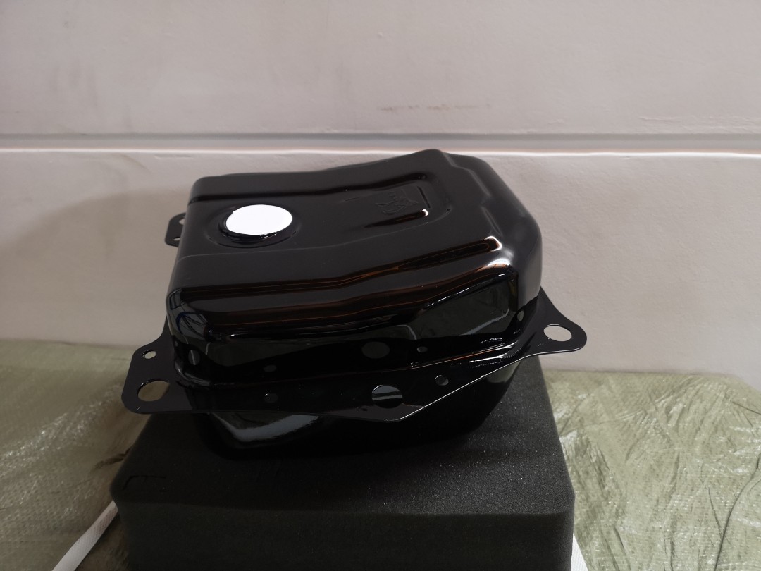 Espada 7L fuel tank for Y15ZR/Sniper, Motorcycles, Motorcycle ...