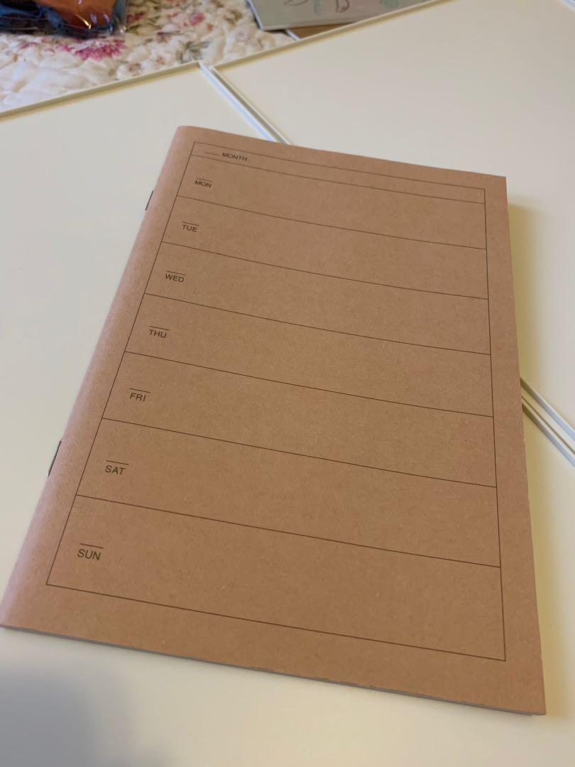 Muji schedule book, 興趣及遊戲, 手作＆自家設計, 文具 - Carousell