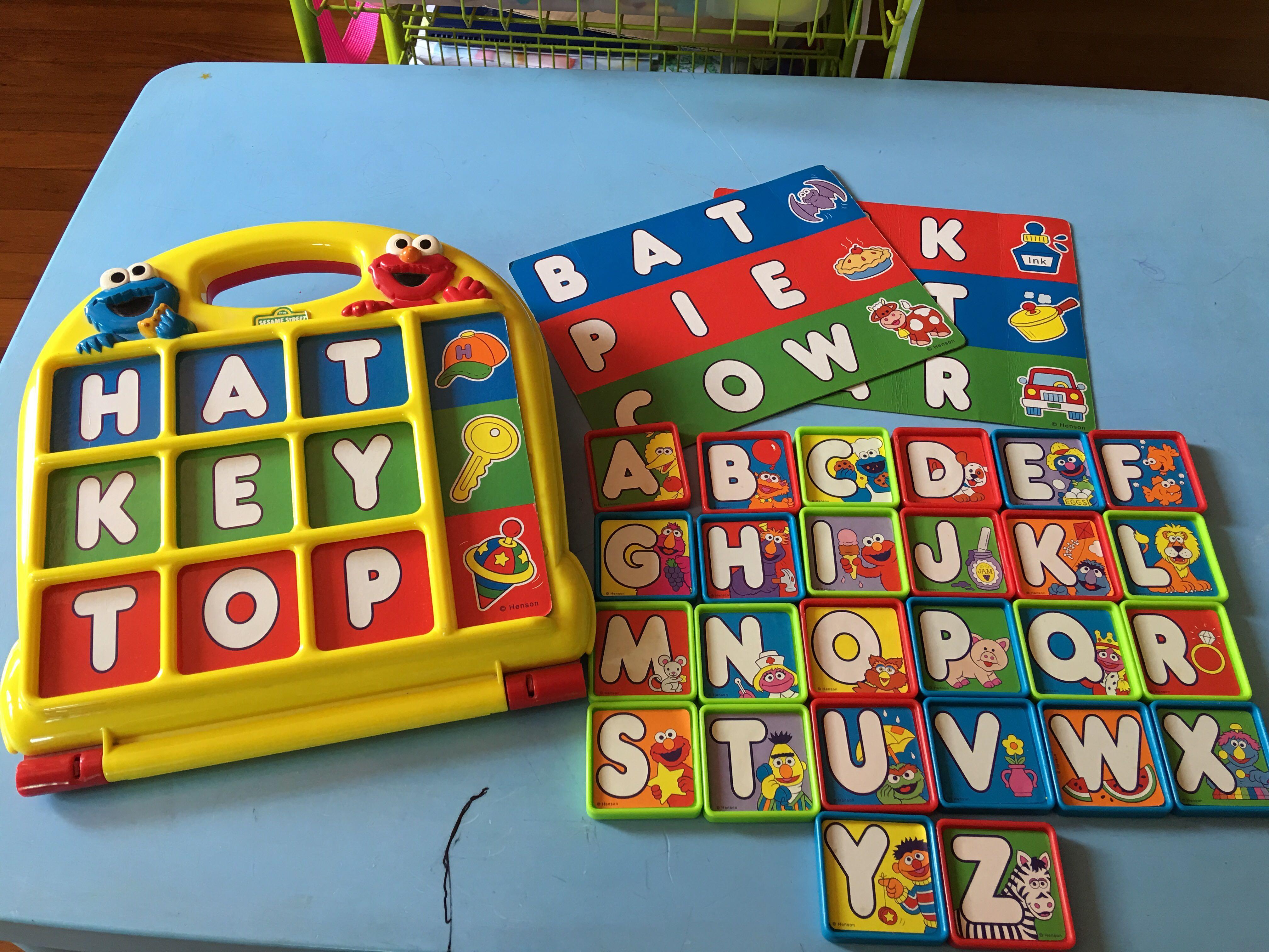 Sesame Street word game, Hobbies & Toys, Toys & Games on Carousell