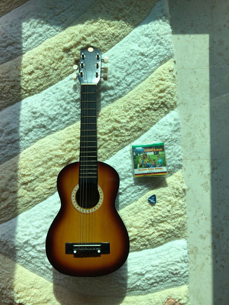 Mini Guitar Yamaha FG 30, Hobbies & Toys, Music & Media, Musical ...