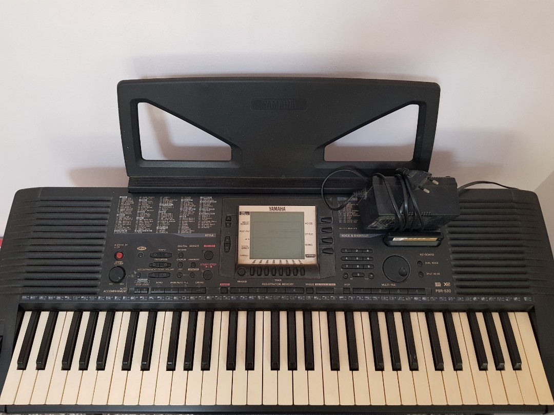 Yamaha Keyboard 61 keys, Music & Media, Music Instruments on Carousell