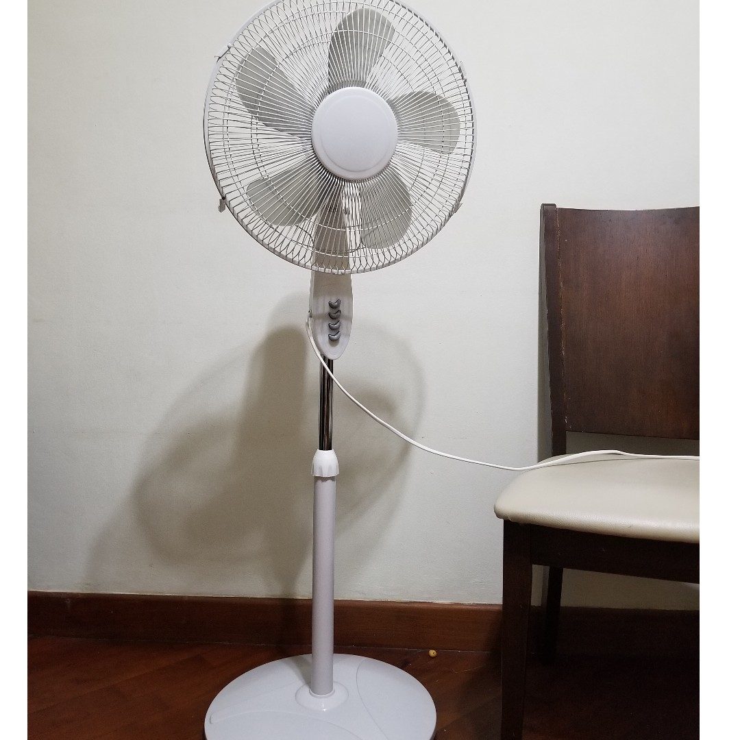 Giant stand fan 16" urgent sale, Furniture & Home Living, Lighting ...