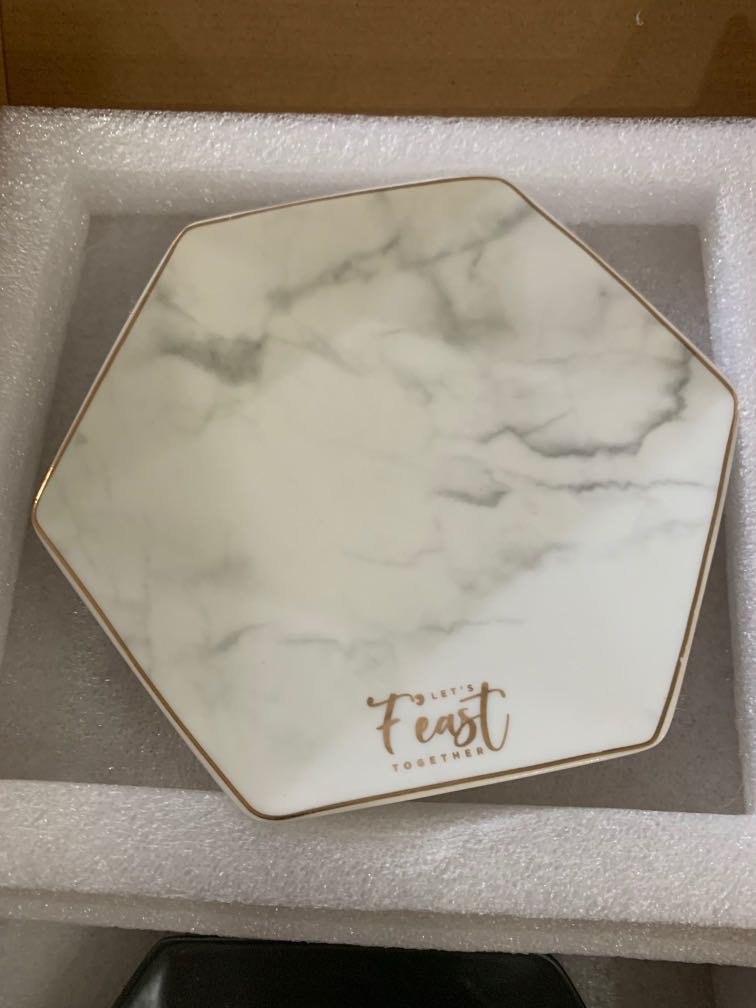 Hexagon Plates, Furniture & Home Living, Kitchenware & Tableware ...