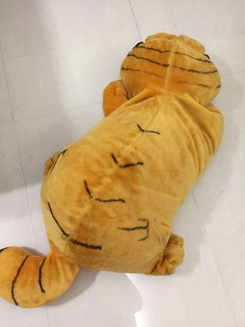 Jumbo Garfield, Hobbies & Toys, Toys & Games on Carousell
