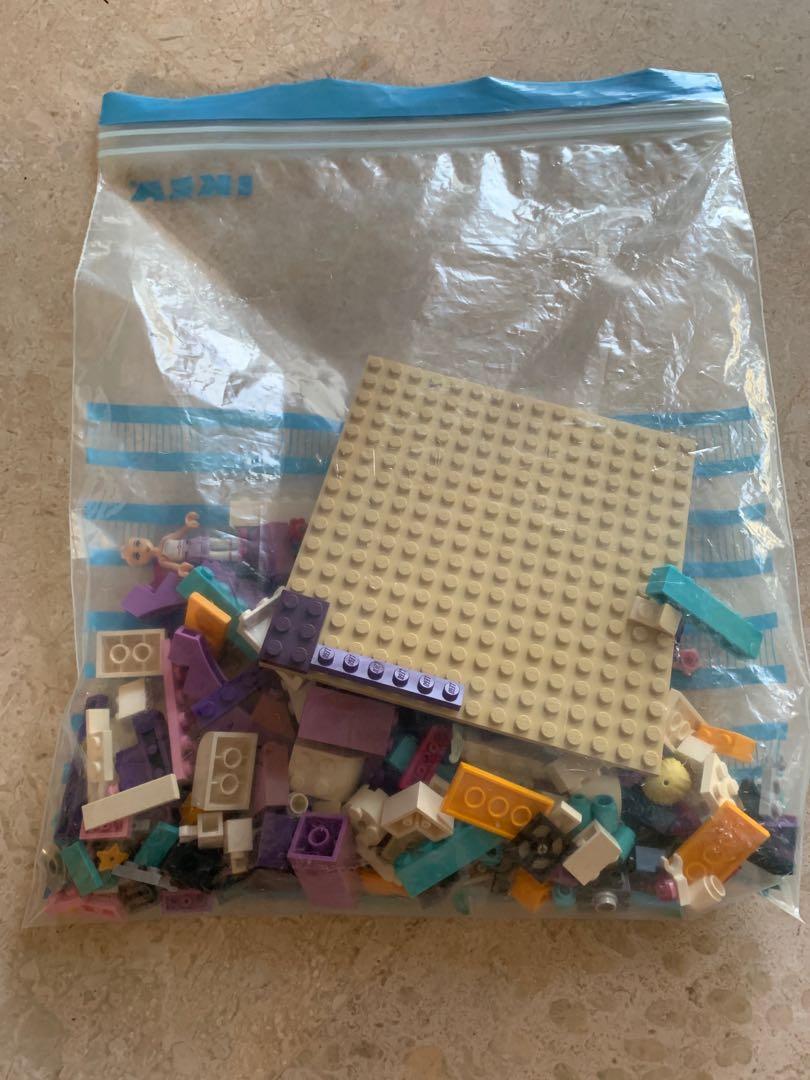 LEGO Friends Water Fountain (30204) and Rockstar (41004) Set, Hobbies ...