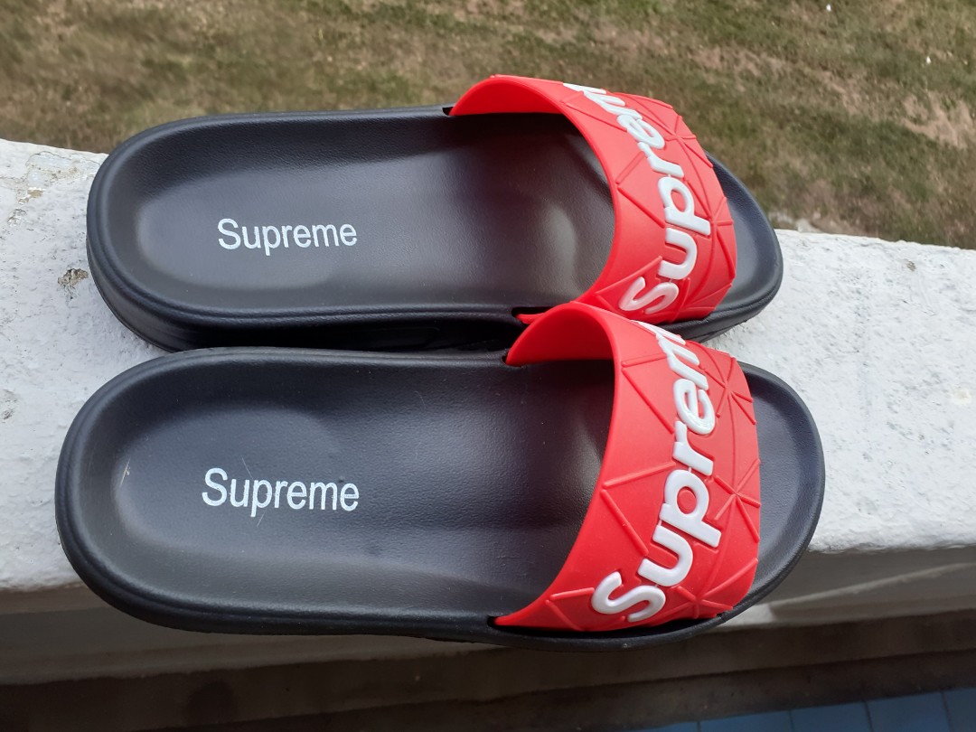 Supreme, Men's Fashion, Footwear, Slippers & Sandals on Carousell