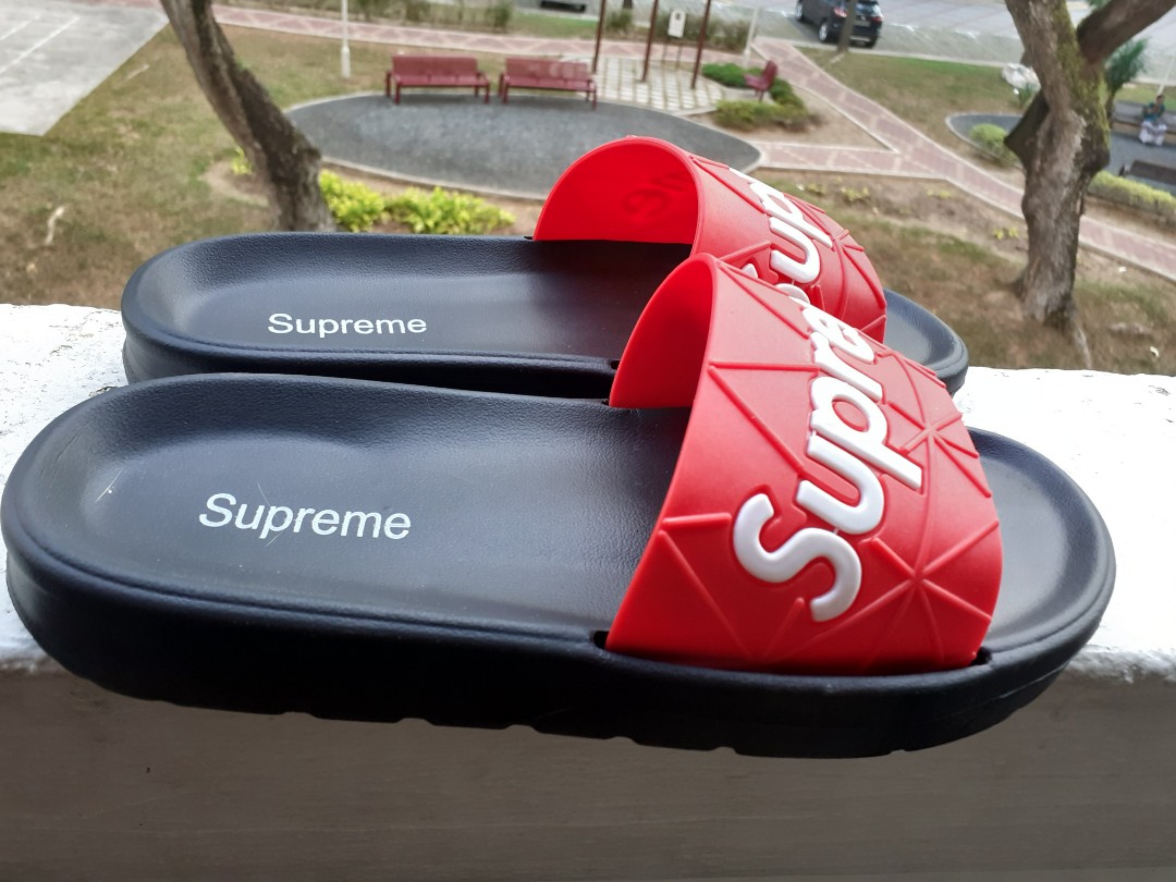 Supreme, Men's Fashion, Footwear, Slippers & Sandals on Carousell