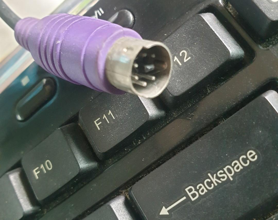 used keyboard (PS/2 port plug-in type), Computers & Tech, Parts ...