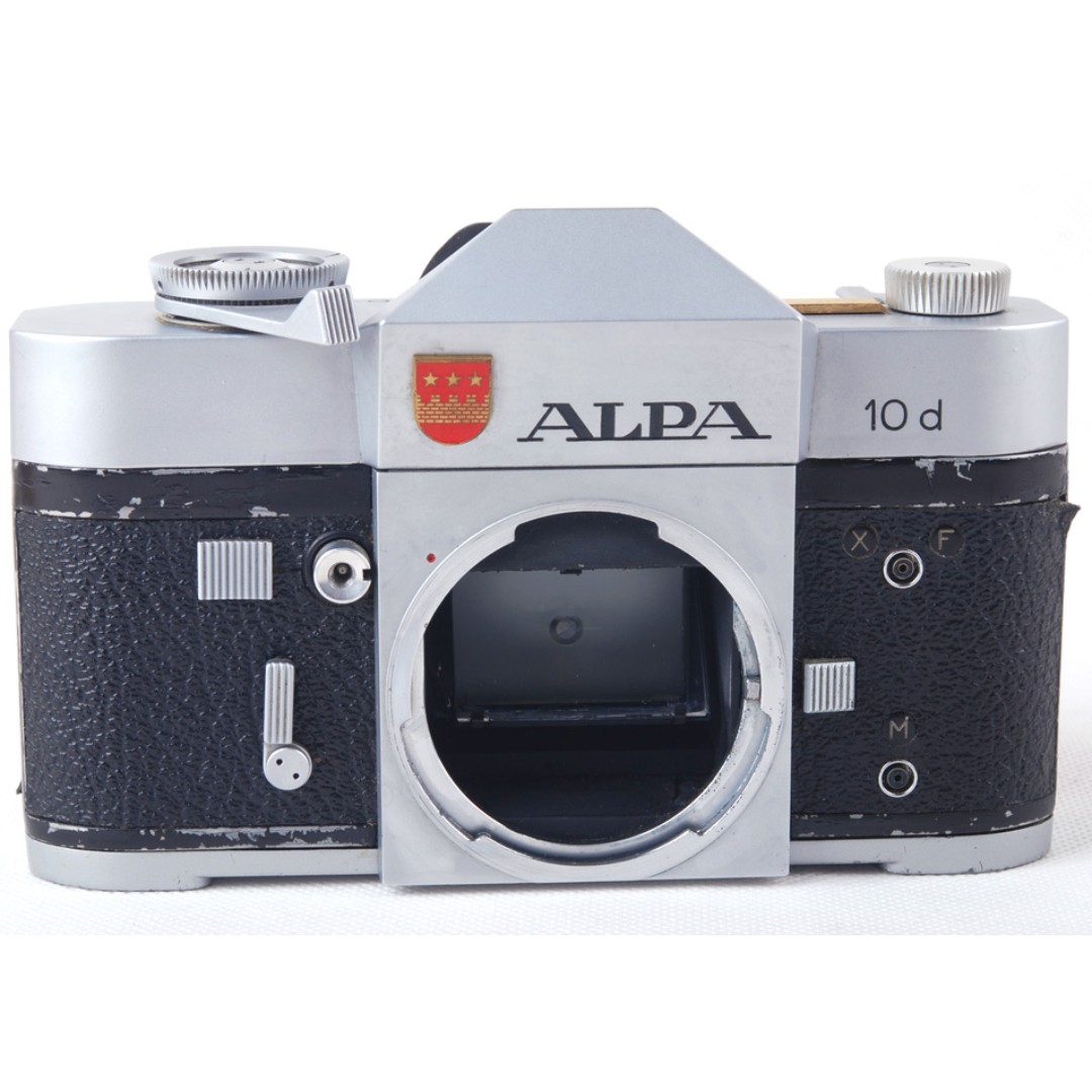 【貴族良品】ALPA/阿爾帕 10d 銀色金牌版機身#jp20287, 攝影器材, 攝影配件, 腳架 - Carousell
