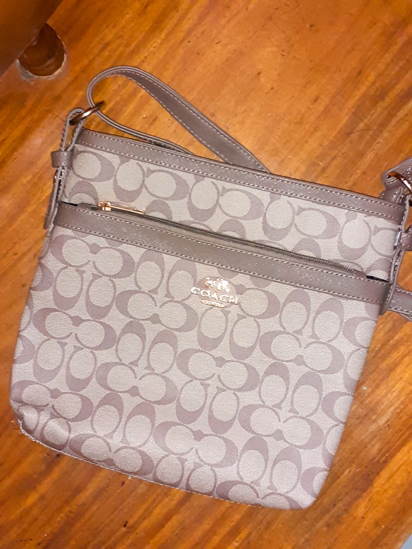 Coach Slingbag, Women's Fashion, Bags & Wallets, Cross-body Bags on ...