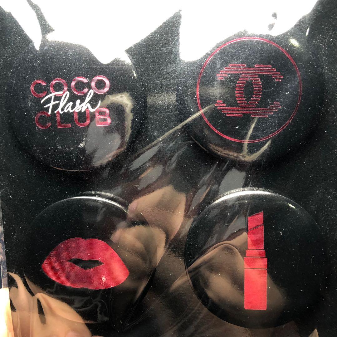 Coco Flash Club Badges, Women's Fashion, Watches & Accessories, Other ...