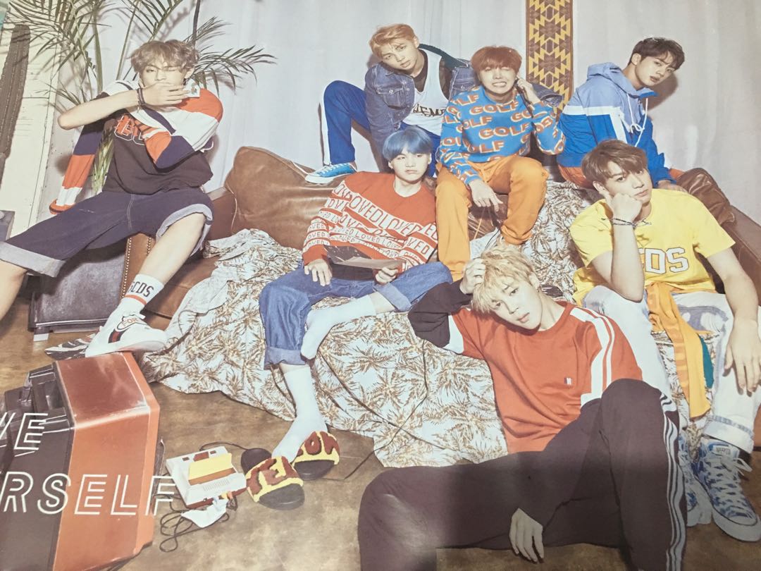 BTS LY Her Poster (V Ver.), Hobbies & Toys, Memorabilia & Collectibles ...