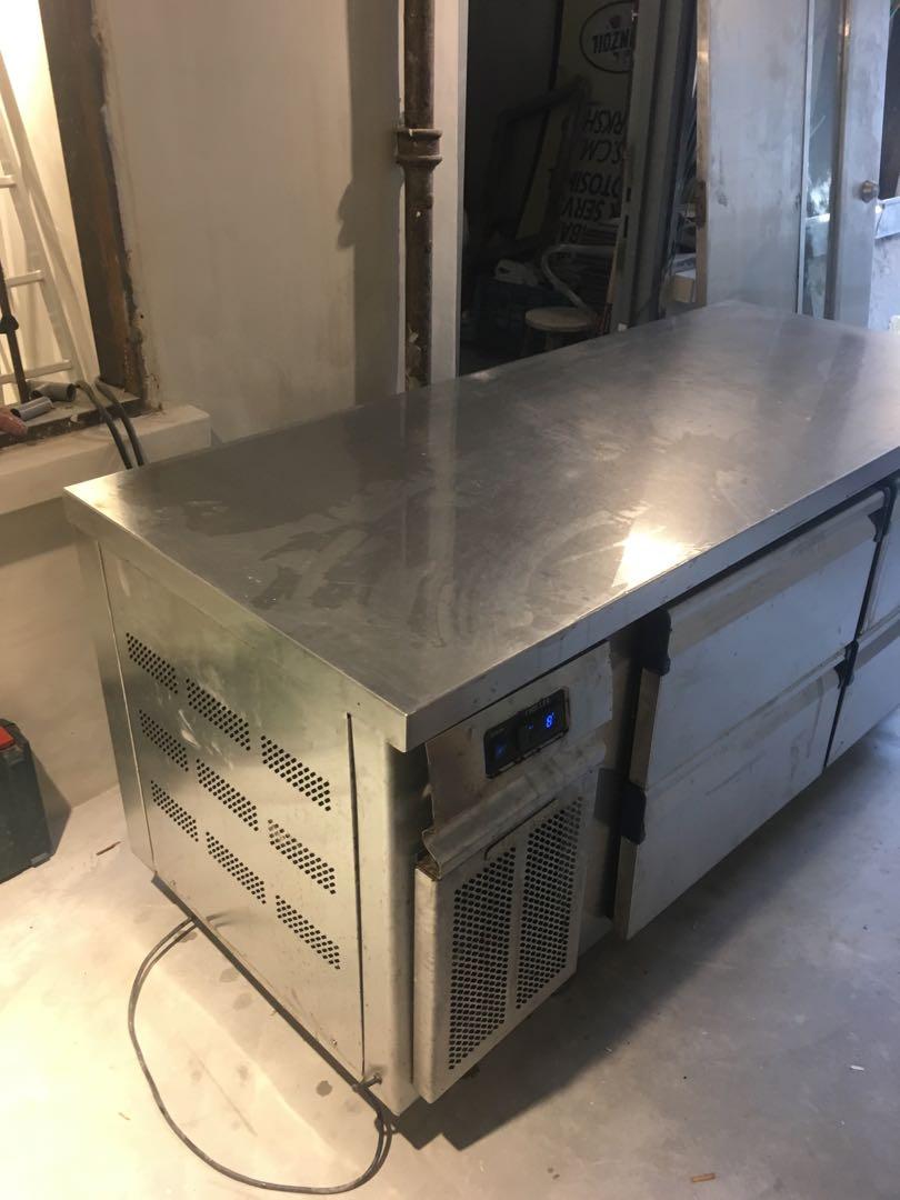 Berjaya Counter Top Chiller, TV & Home Appliances, Kitchen Appliances ...