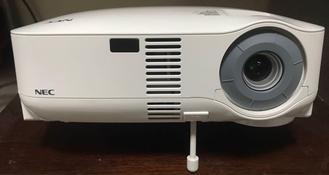 NEC VT580 LCD Portable Projector, TV & Home Appliances, TV ...