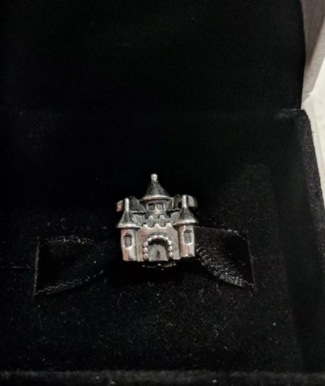 Pandora Disney Castle charm 14k Gold, Women's Fashion, Jewelry ...