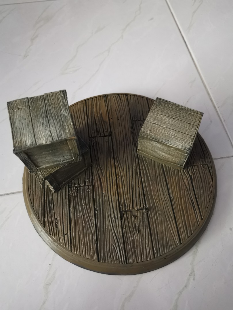 Props for Toy display, Hobbies & Toys, Toys & Games on Carousell