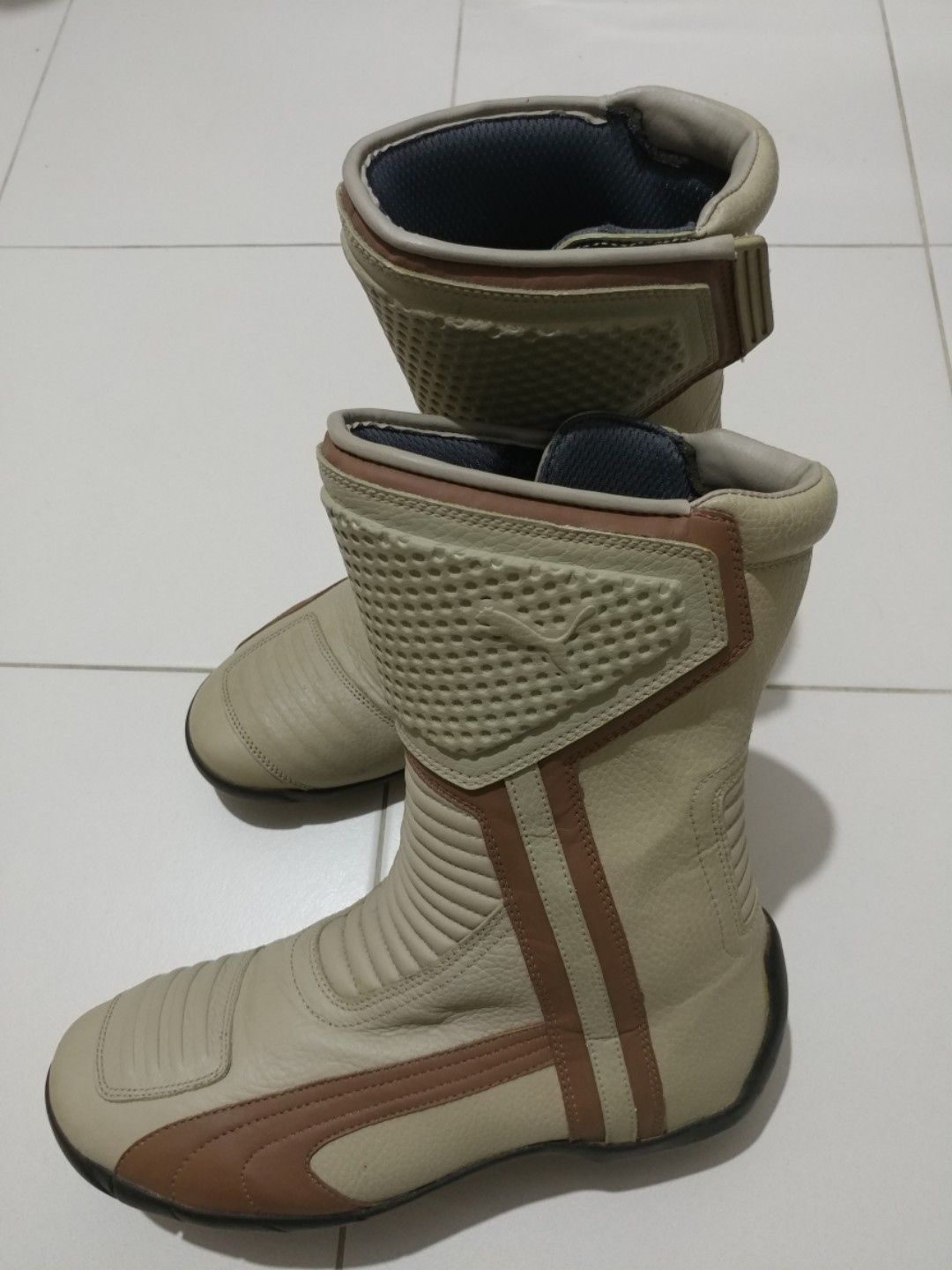Puma racing boots, Men's Fashion, Footwear, Boots on Carousell