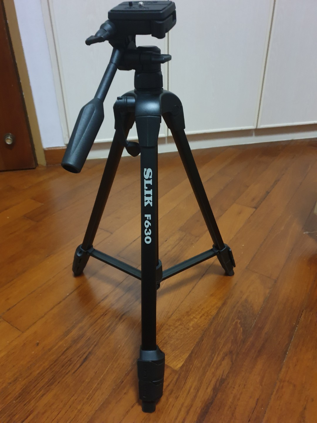 Slik F630 tripod, Photography, Photography Accessories, Tripods ...