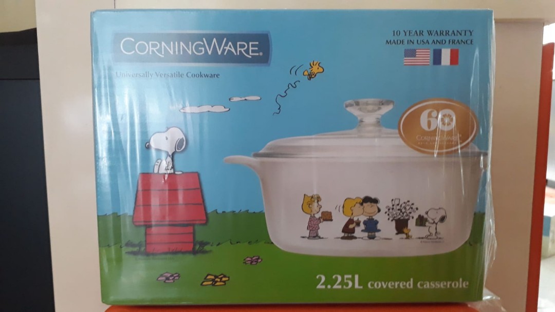 Snoopy Corningware 2.25L pot, Furniture & Home Living, Kitchenware ...