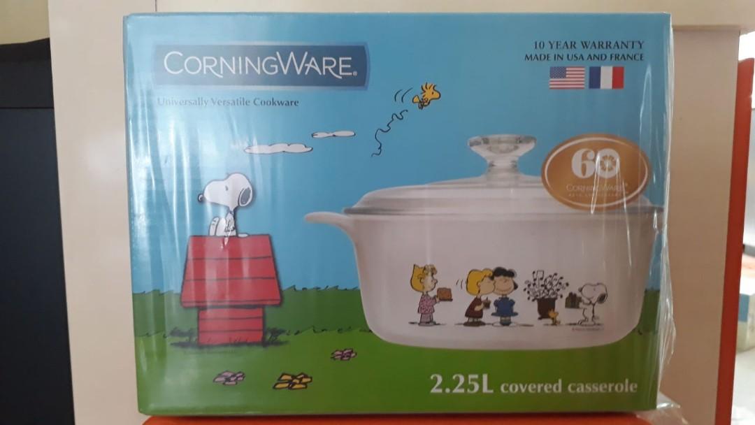 Snoopy Corningware 2.25L pot, Furniture & Home Living, Kitchenware ...