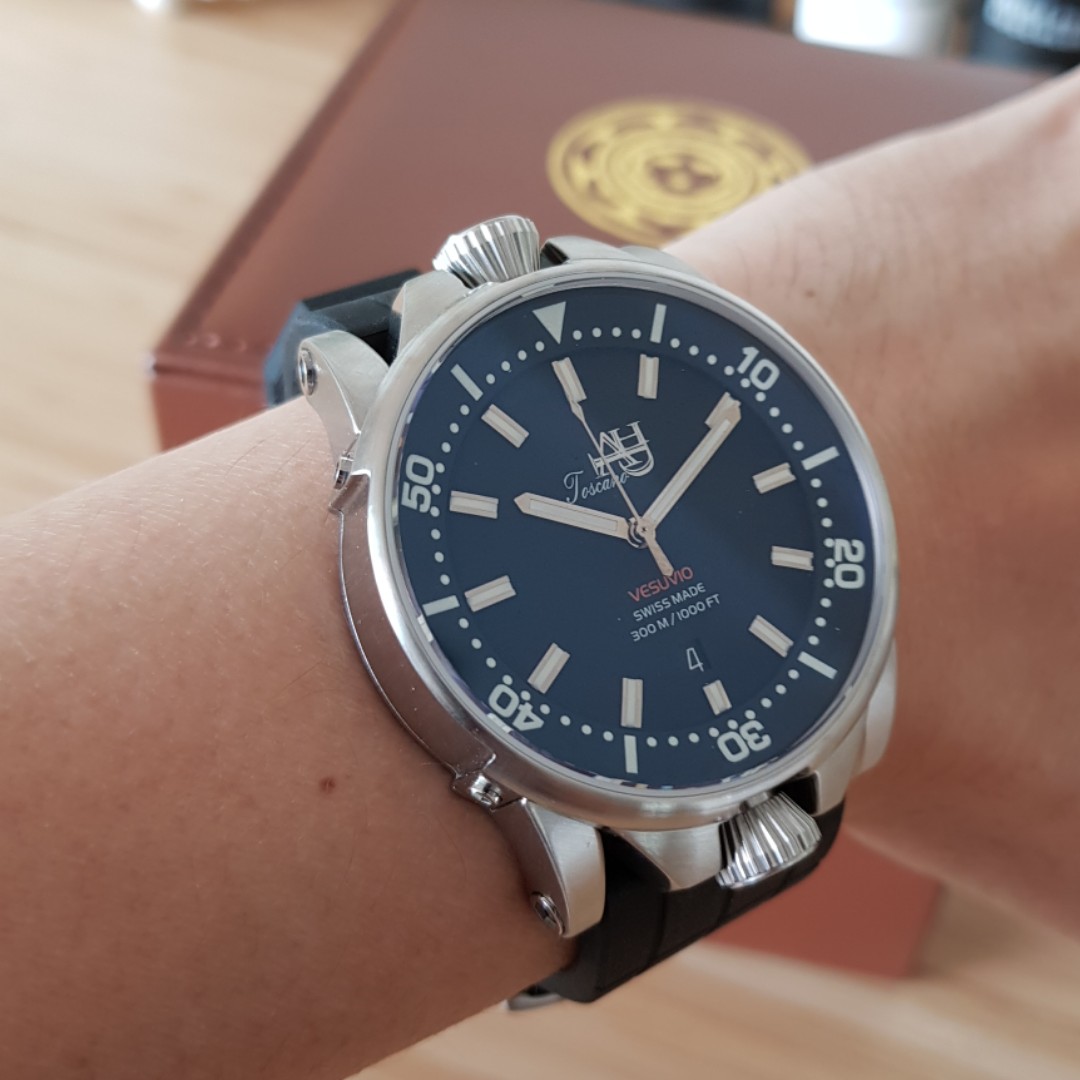 APH Toscano Swiss Made dual crown Vesuvio Dive Watch, Mobile Phones ...