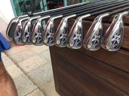 Callaway x18 Golf set (full set of steel irons and driver plus golf bag ...