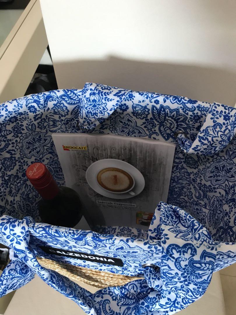 Calzedonia beach bag, Women's Fashion, Bags & Wallets, Tote Bags on ...