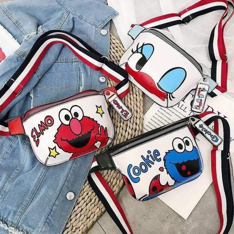 ELMO, COOKIE & DAISY DUCK BELTBAG, Women's Fashion, Bags & Wallets ...