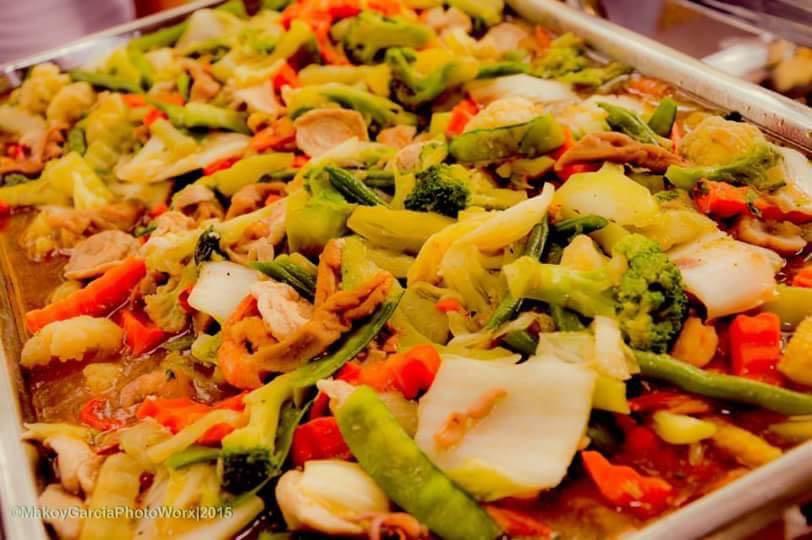 Filipino Food (catering/party trays), Food & Drinks, Instant Food on ...