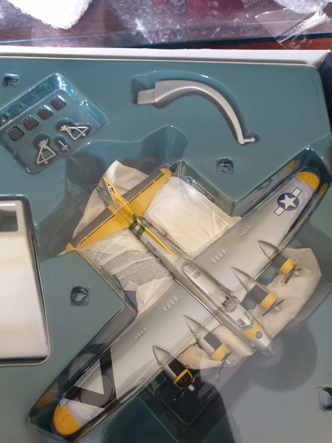 Model of B17 flying fortress, Hobbies & Toys, Toys & Games on Carousell