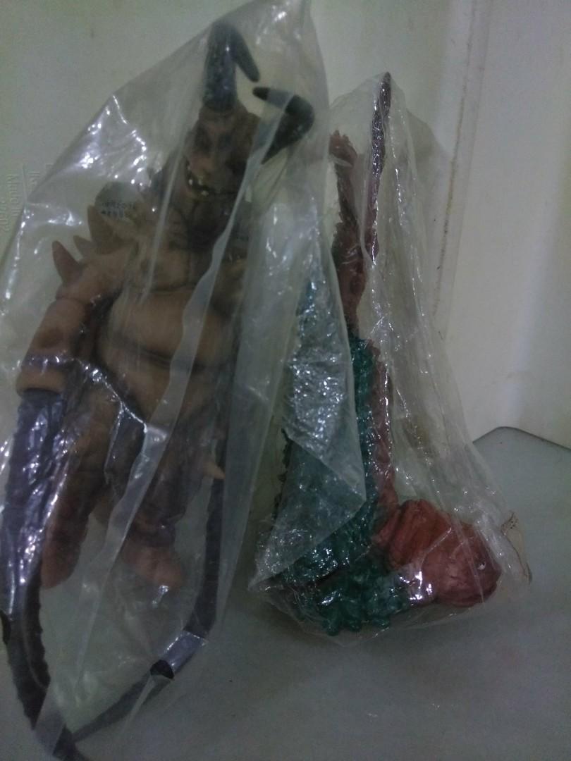 Ultraman jack Kaiju Gudon and twintail Monster, Hobbies & Toys, Toys ...