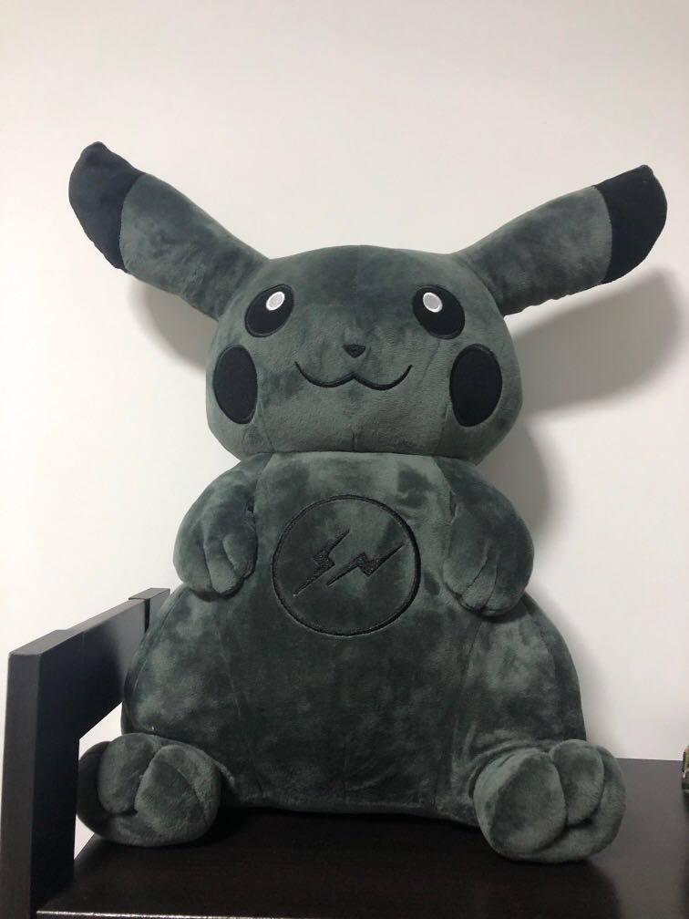 Fragment x pikachu, Hobbies & Toys, Toys & Games on Carousell