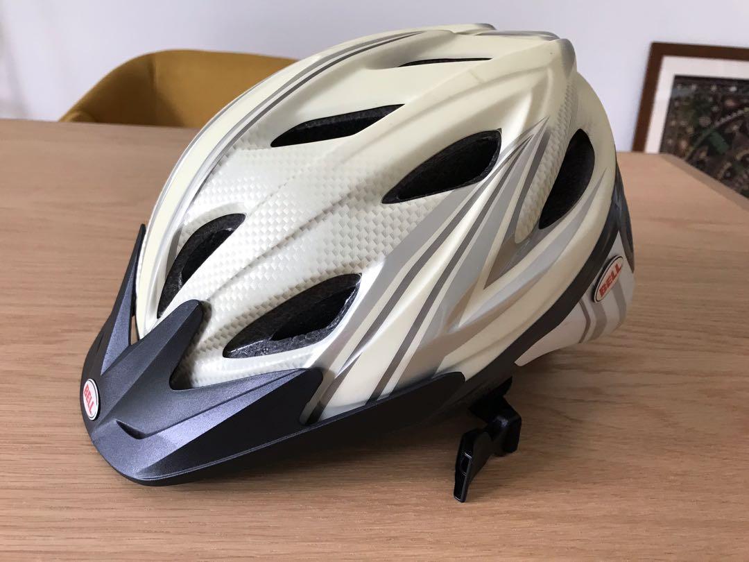 Helmet, BELL, Motorcycles, Motorcycle Accessories on Carousell