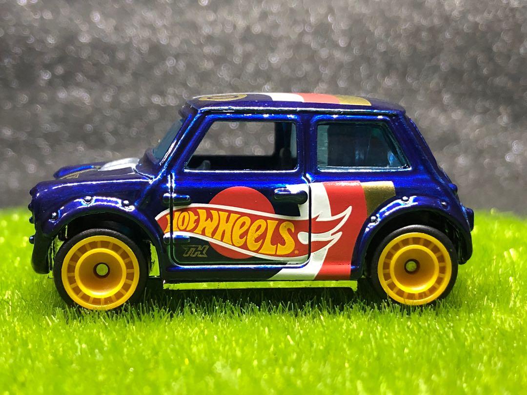 Hot Wheels 2019 Super Treasure Hunt Mini Morris $TH STH, Hobbies & Toys ...