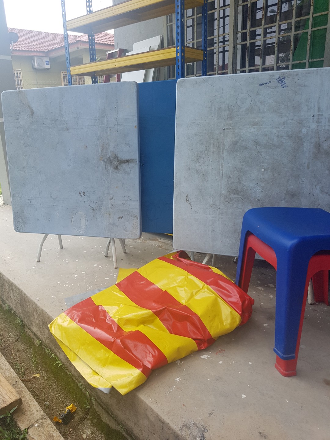 Meja lipat dan kerusi, Furniture & Home Living, Furniture, Tables ... Meja lipat dan kerusi, Furniture & Home Living, Furniture, Tables ...