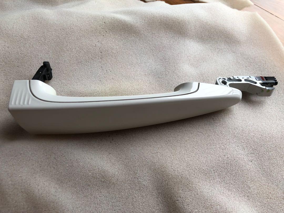 51227207568 Bmw door handle, Car Accessories, Accessories on Carousell