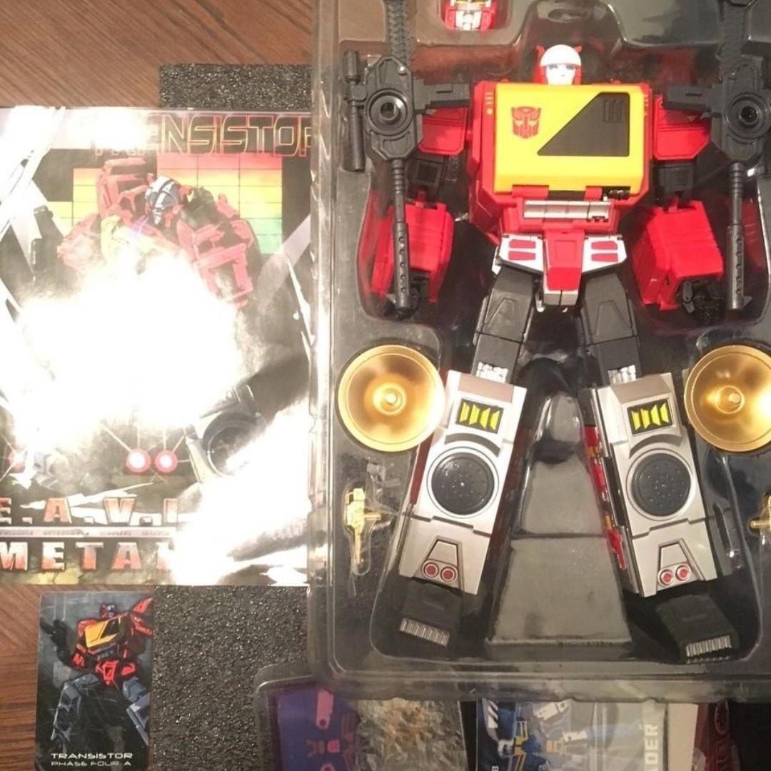 KFC Transformers Masterpiece Transistor / Blaster (Pure Red version ...