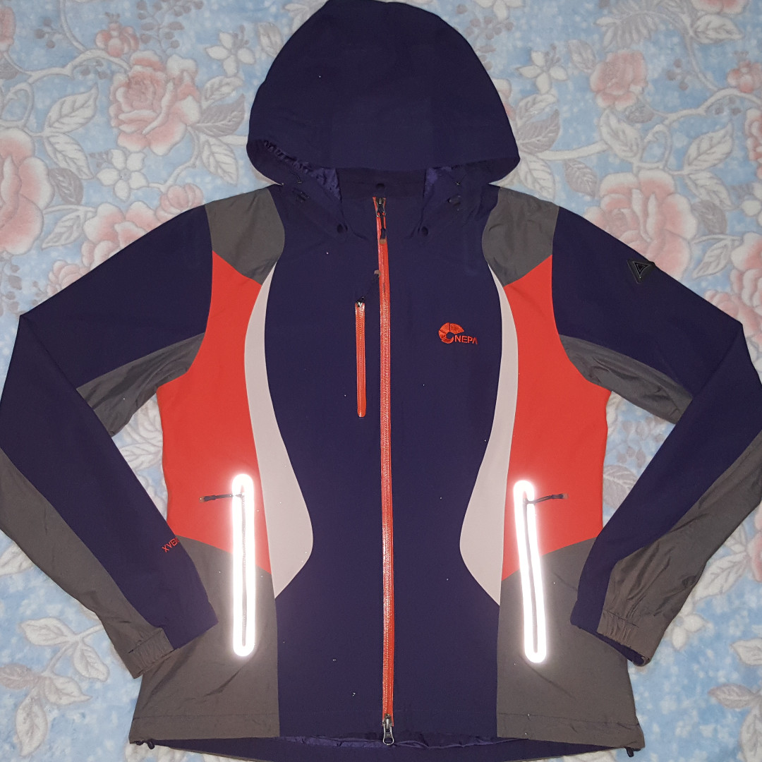 NEPA XVENT INTERHOLE WATERPROOF JACKET (for women), Women's Fashion ...