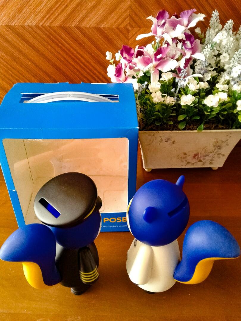 POSB Squirrel Piggy Coin Bank Display - Pilot And Doctor, Hobbies ...