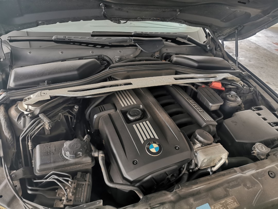 BMW E60 Strut Bar, Car Accessories, Accessories on Carousell
