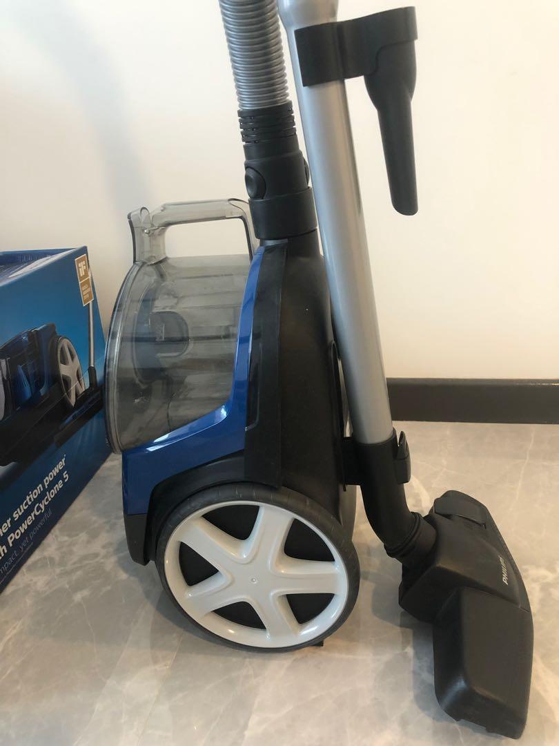 Philips Vacuum 1900W - excellent condition!, TV & Home Appliances ...
