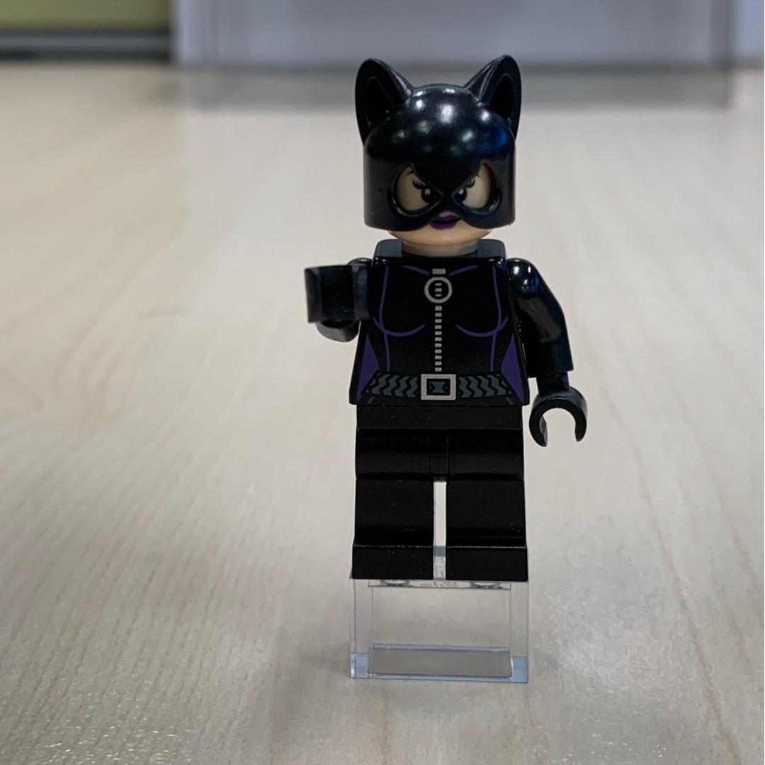 99% new 樂高 Lego catwoman 貓女 minifigures , 興趣及遊戲, 玩具 & 遊戲類 - Carousell