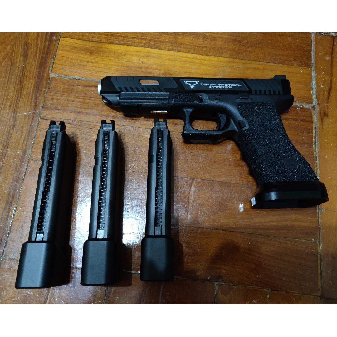 珍藏 玩具氣槍 John Wick G34 TTI Marui 用G17改 連3隻匣, 興趣及遊戲, 玩具 & 遊戲類 - Carousell