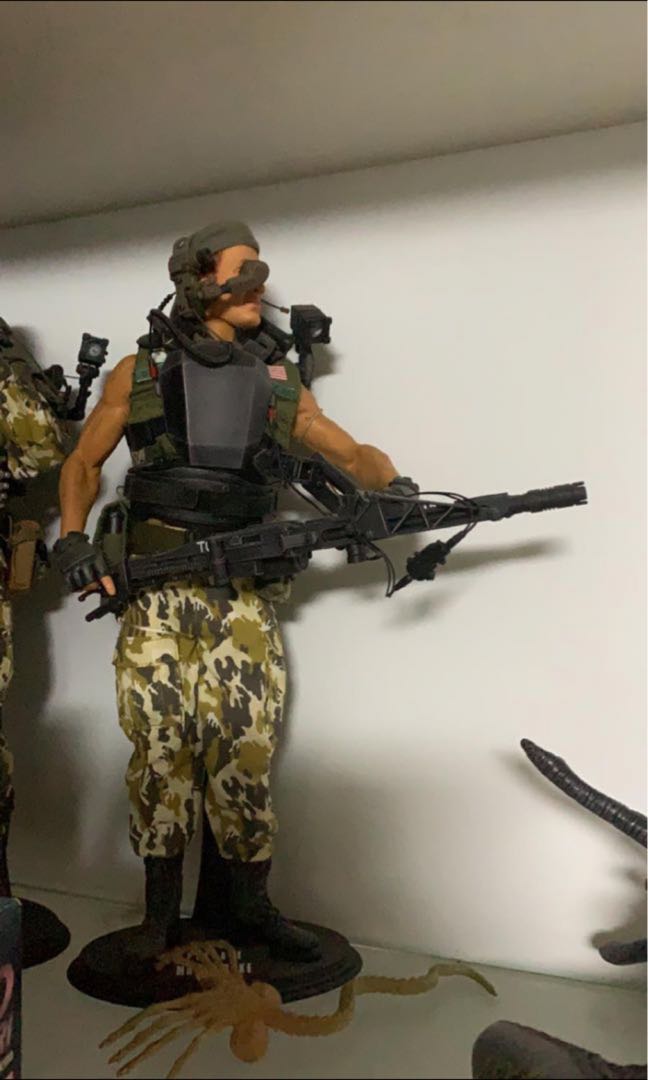 Private Mark Drake 1/6th Scale Hot Toys, Hobbies & Toys, Toys & Games ...