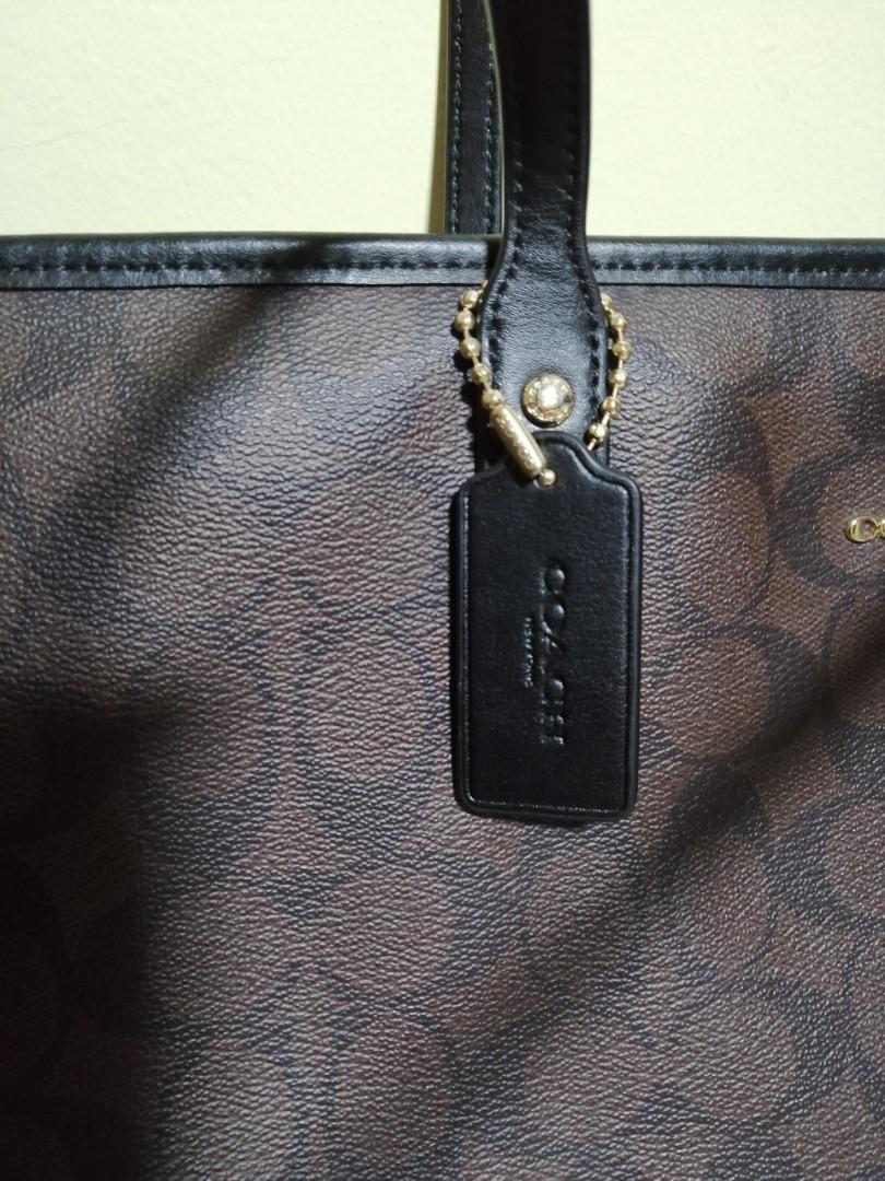 COACH F58292 signature city zip tote bag, Luxury, Bags & Wallets on ...