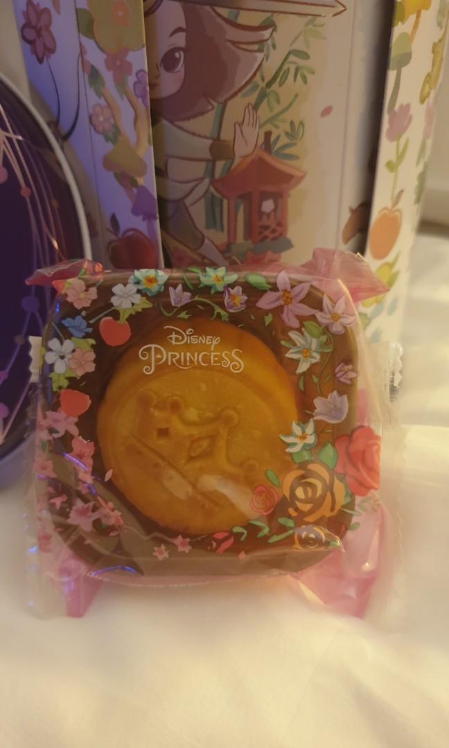 Maxim Disney princess Musical Castle mooncake, Food & Drinks, Chilled ...