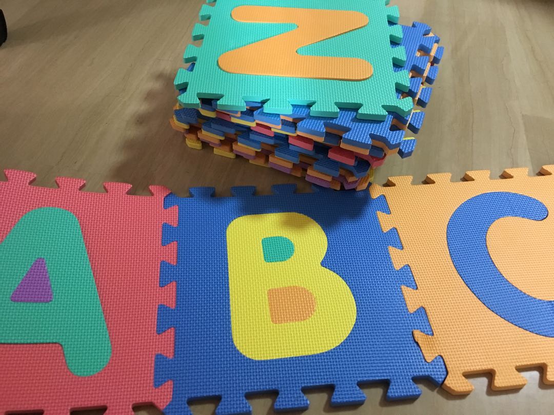 ABC floor playmat, Babies & Kids, Infant Playtime on Carousell