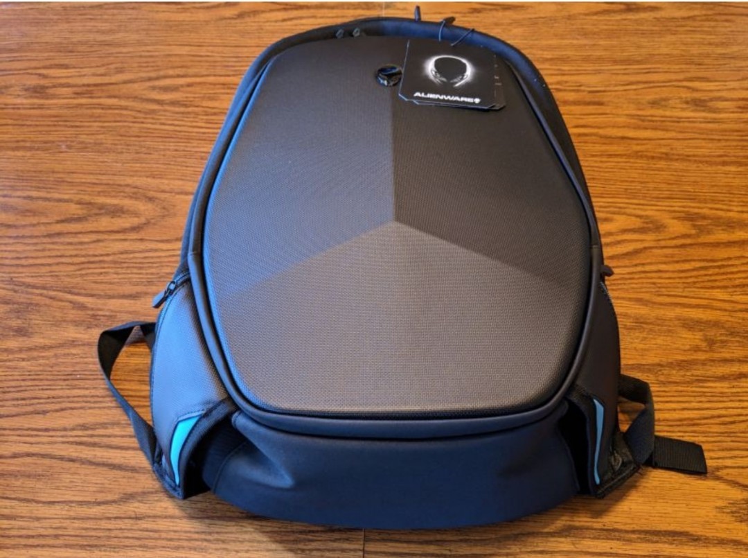Alienware 17" vindicator laptop bagpack, Sports Equipment, Sports ...