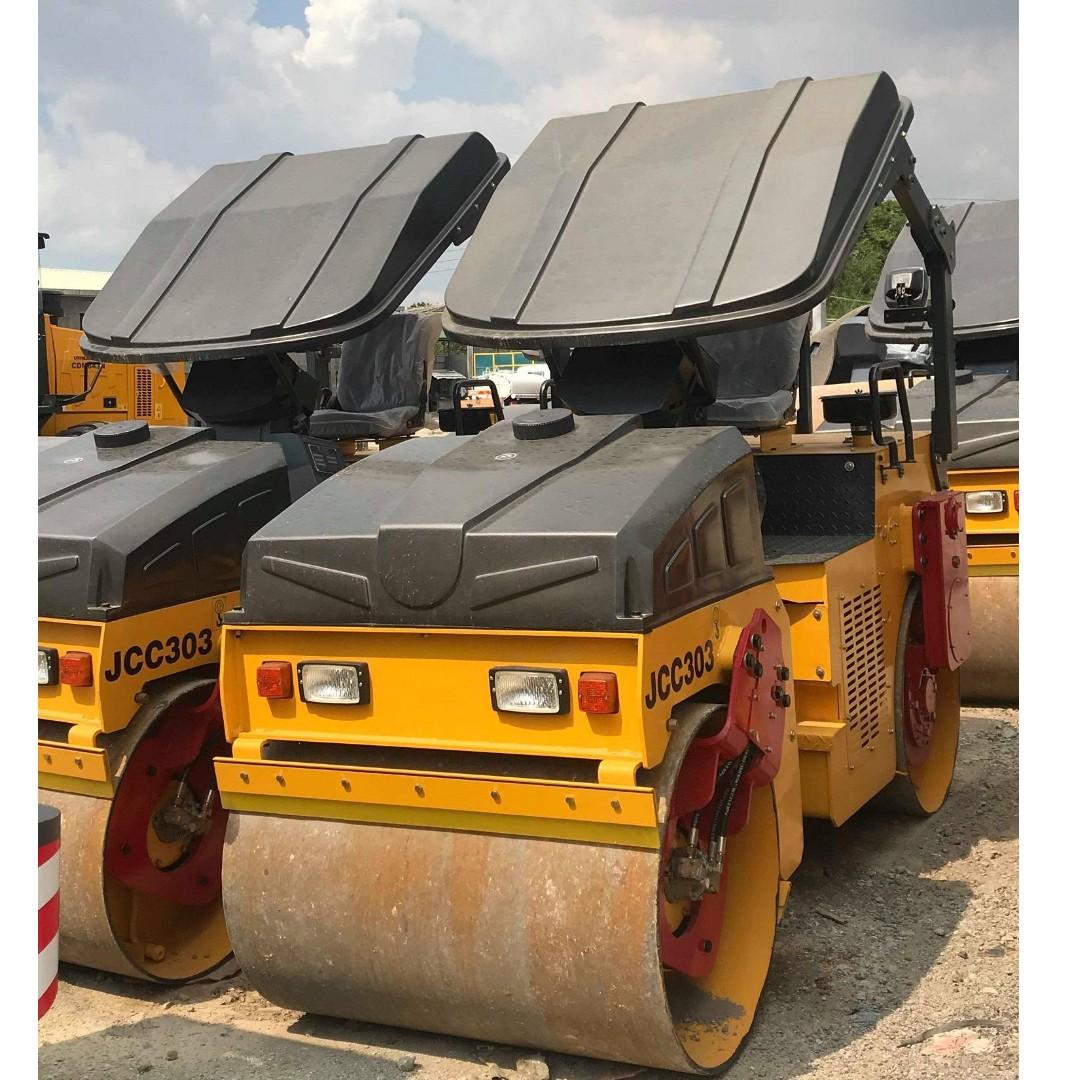 Brand New Vibratory Roller GYD031 3Tons Sinomach, Commercial ...